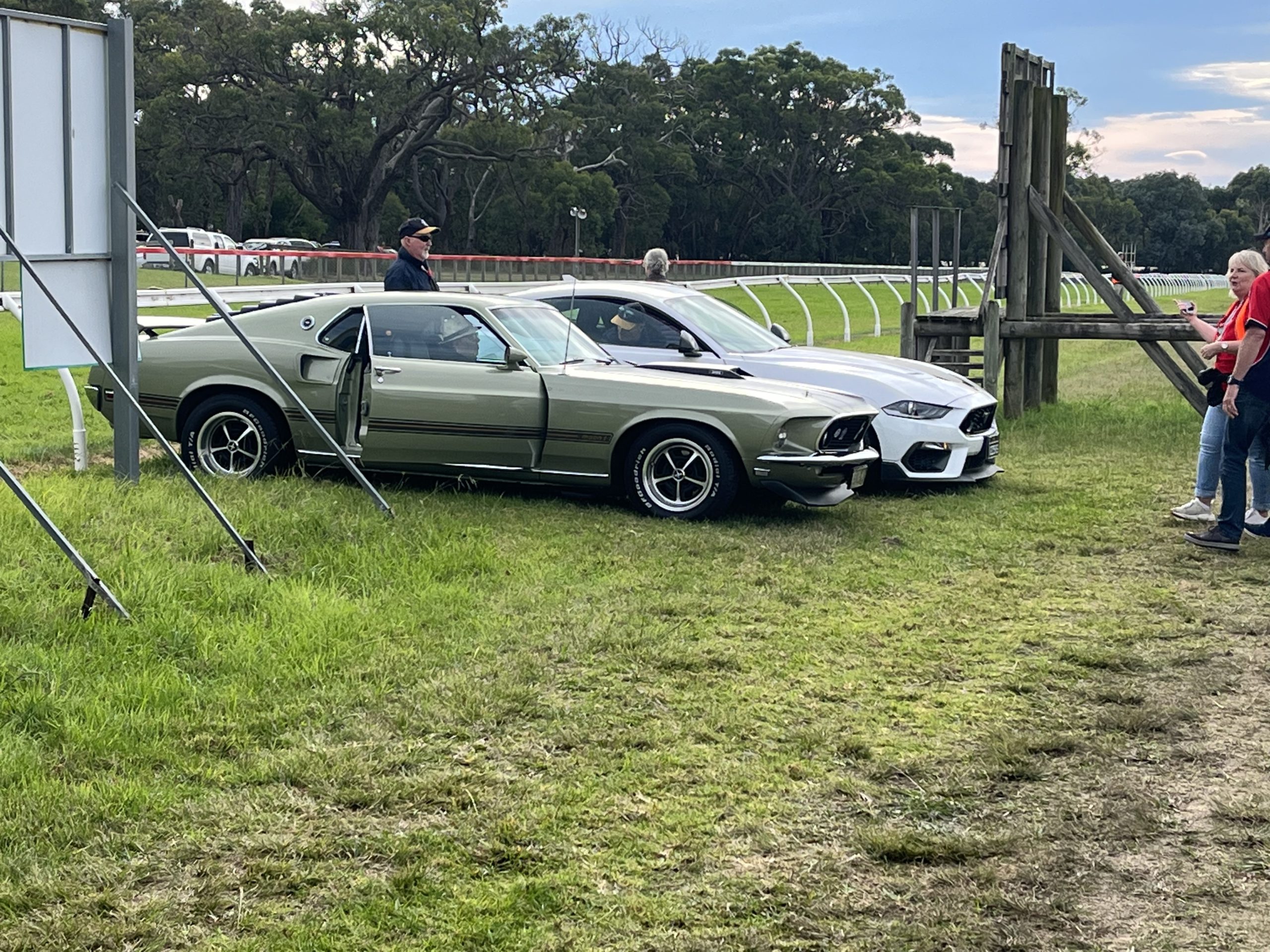 Mustangs and Markets – Mustang Owners Club Australia – Victoria Branch